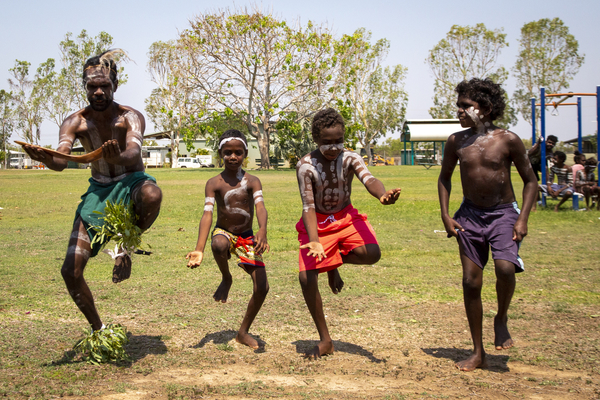 Gangalidda Garawa peoples celebrate return | AIATSIS corporate website
